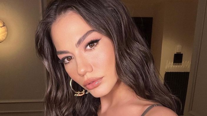 Adım Farahın Yıldızı Demet Özdemirin Eski Hali Yüz Yogası Sağolsun Diyor En Son Haber