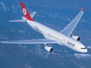 THY 3 İngiliz vatandaşı genç kız hakkında açıklama yaptı