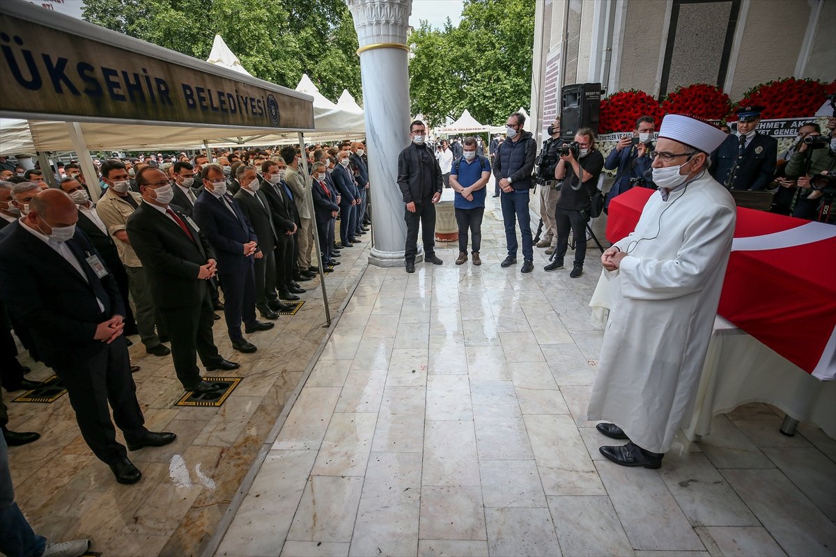 Şehit polis memuru Erman Özcan son yolculuğuna uğurlandı