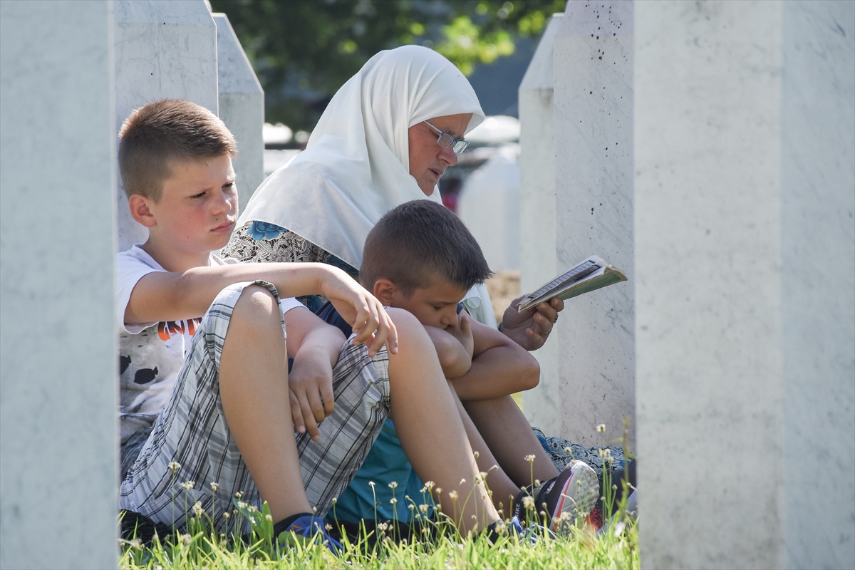 Srebrenitsa Soykırımı'nın 25. yılı