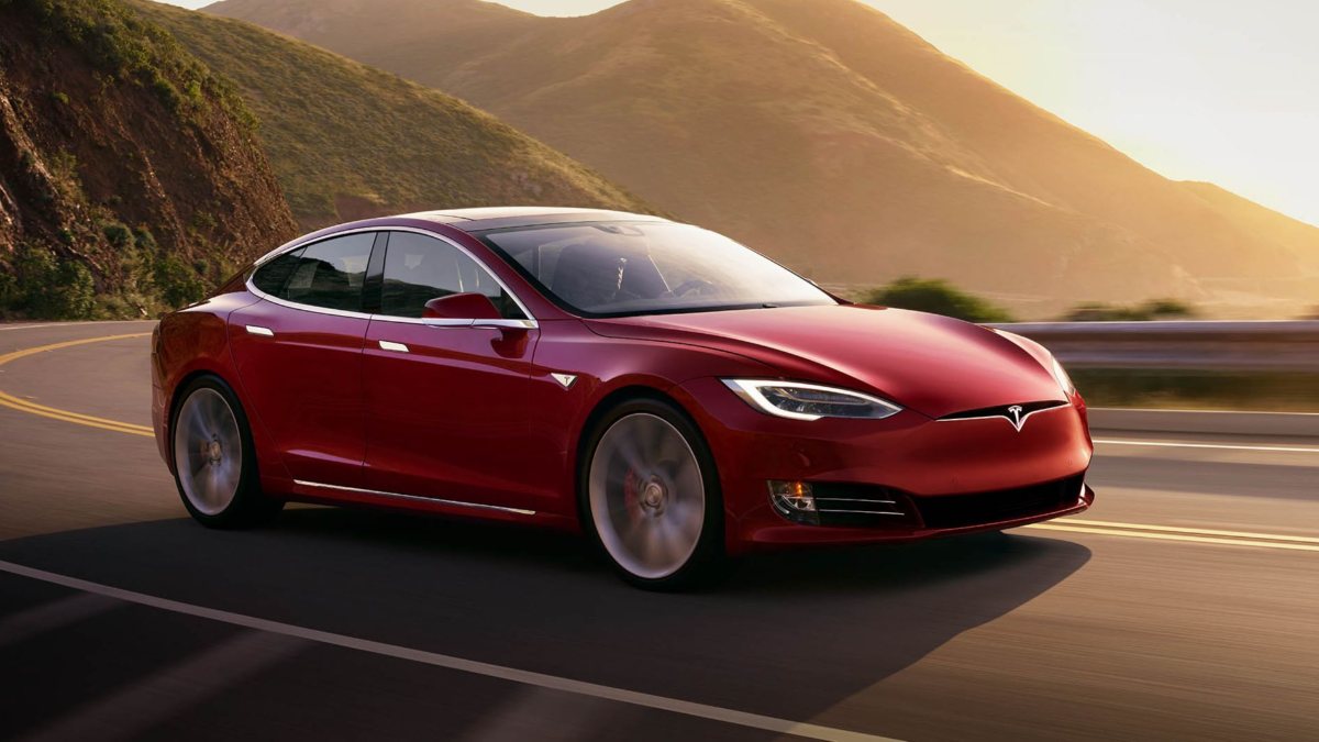 Tesla, 25 bin dolarlık elektrikli otomobil üretecek
