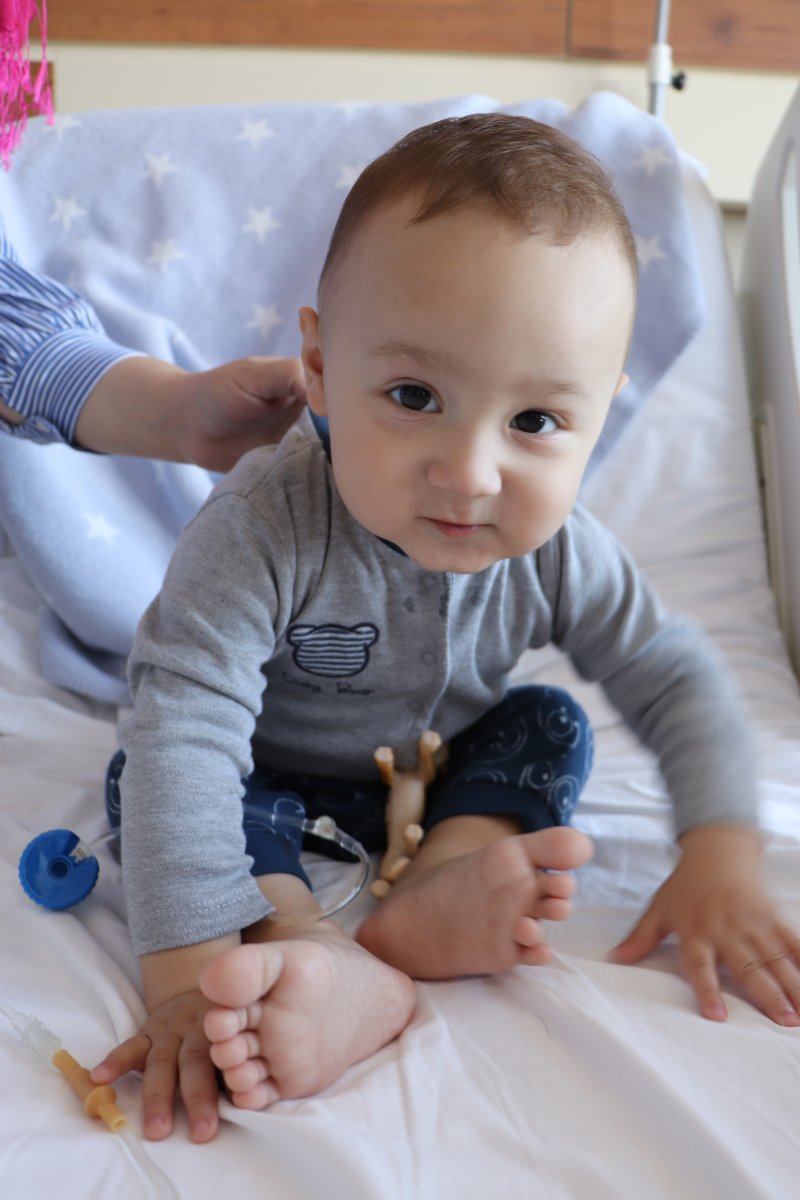 5 stones were removed from the gallbladder of a 1-year-old baby in ...