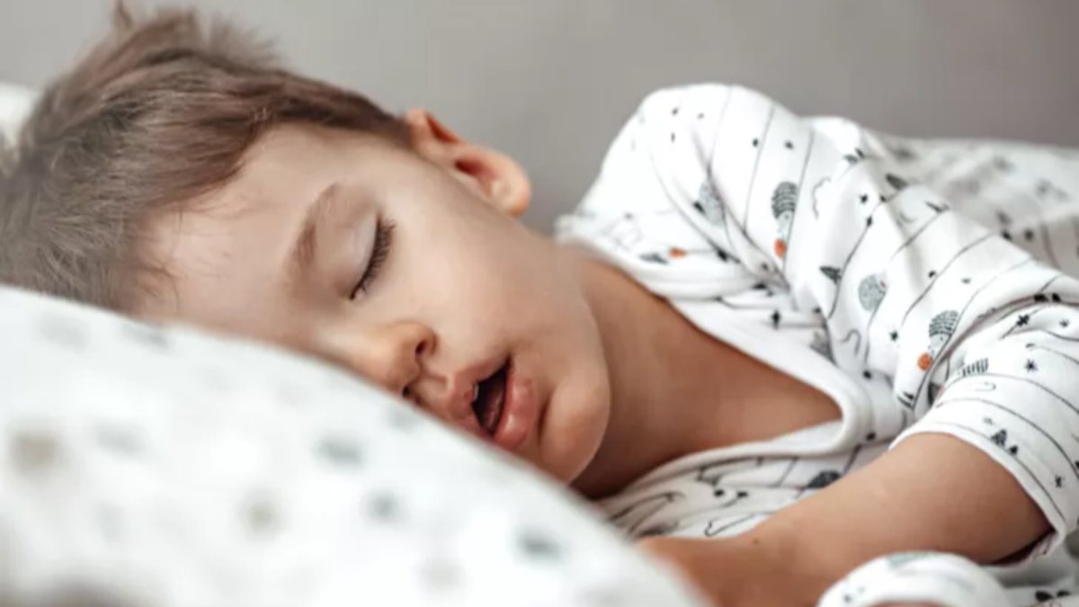 Effects of sleeping with open mouth on children – Kimdeyir