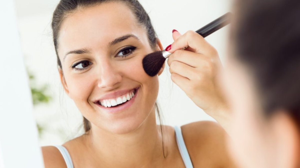 6 makeup tricks to make your teeth shine – Kimdeyir
