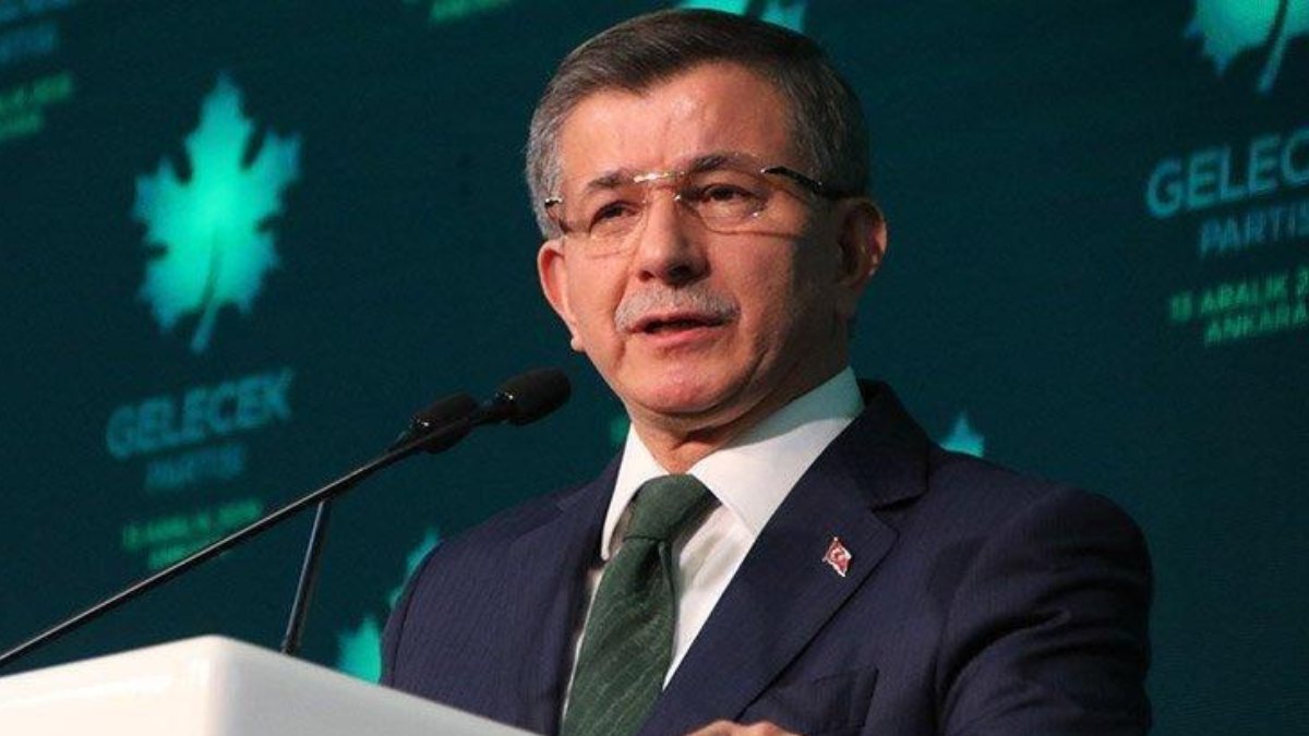 Ahmet Davutoğlu complained about Turkey’s foreign policy to the Greek ...
