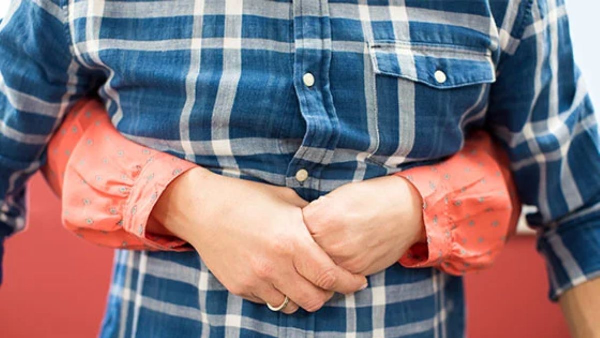 How to do the Heimlich maneuver during drowning? Illustrated ...