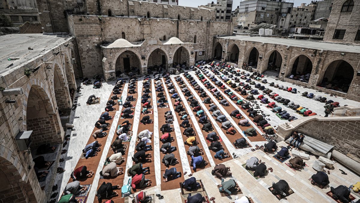 The second Friday prayer of Ramadan in Gaza – Kimdeyir