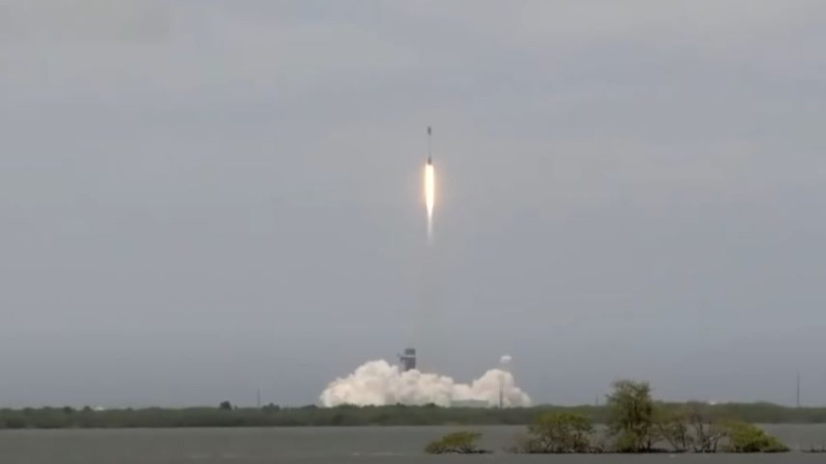 SpaceX launches Dragon cargo shuttle to International Space Station ...