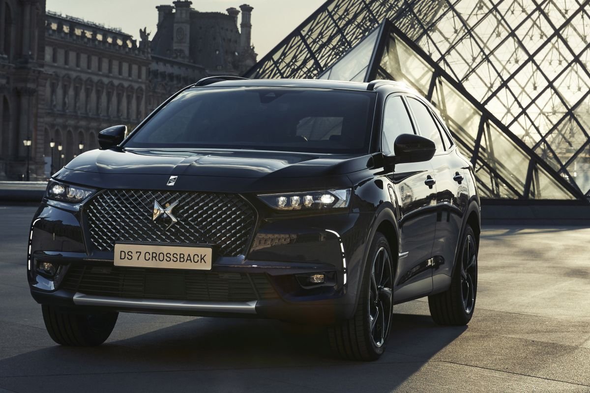 DS 7 Crossback’in sınırlı üretim Louvre özel serisi Türkiye'ye geliyor