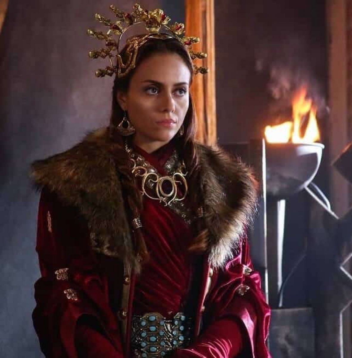 Destan'ın Ulu Ece'si Deniz Barut kimdir, kaç yaşında? İşte Deniz Barut ...