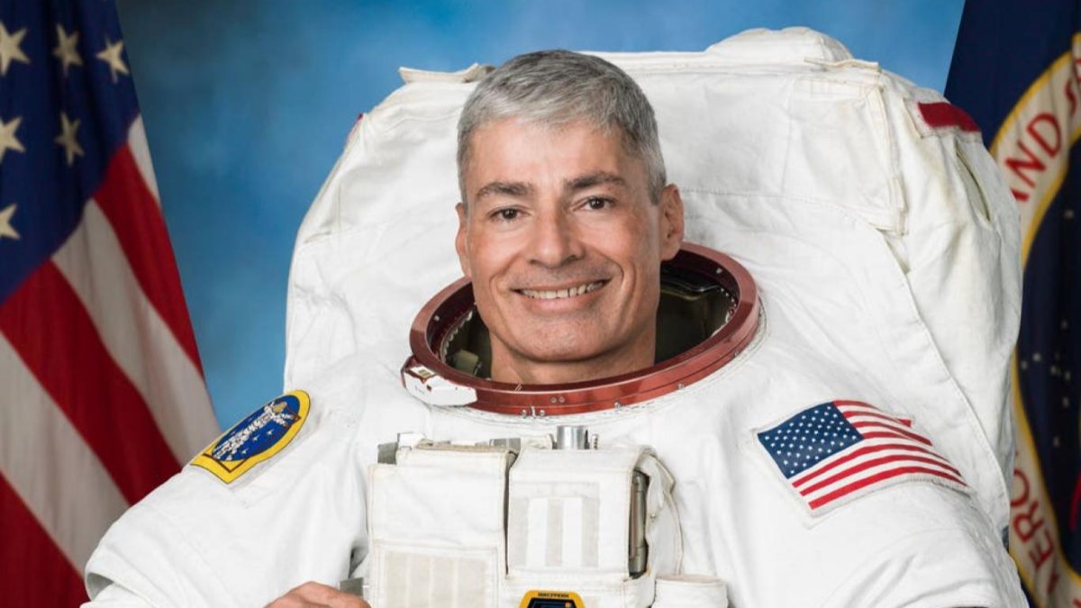 NASA astronaut will break record by spending 1 uninterrupted year in ...