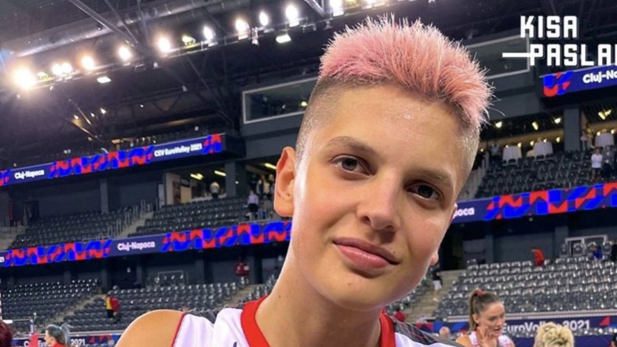 Ebrar Karakurt, alkollü bir şahsın sözlü tacizine uğradı | Haber Zede