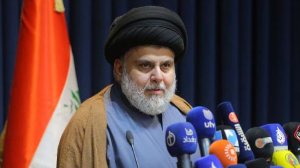 Muqtada al-Sadr in Iraq announced his complete withdrawal from politics ...