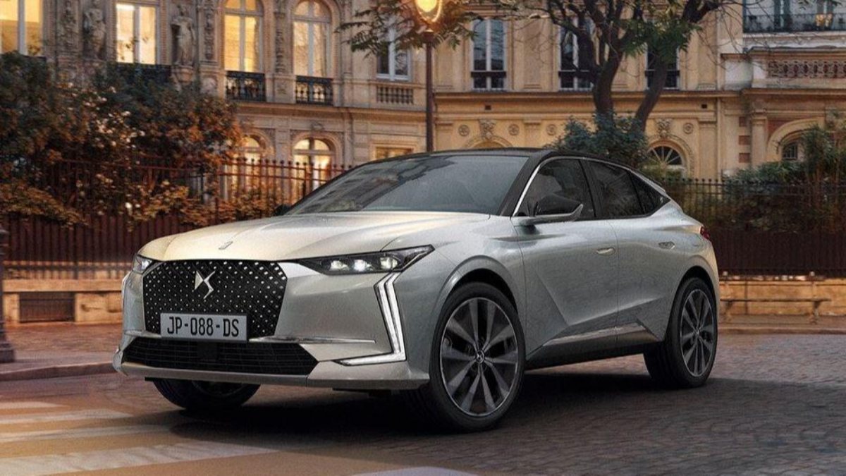 Yeni DS 4 Türkiye'de satışta: İşte fiyatı ve özellikleri