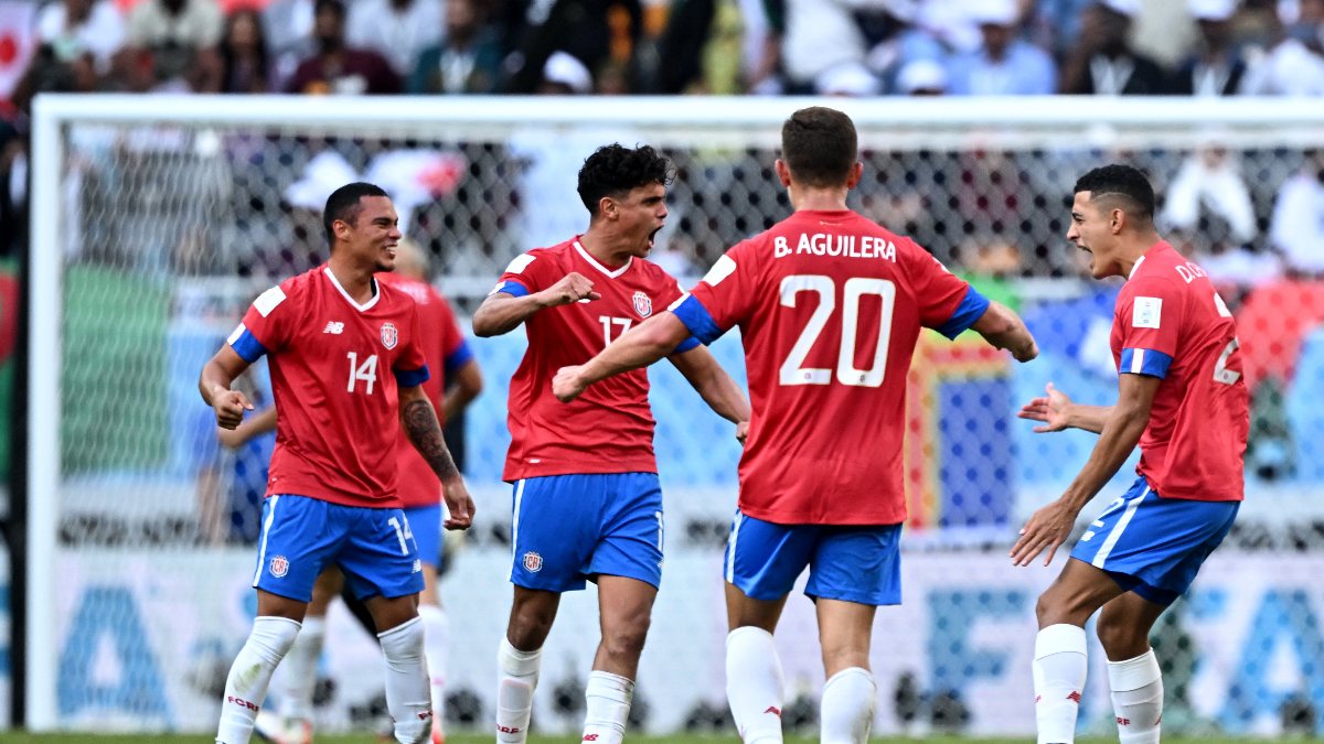 Kosta Rika, Katar'daki ilk isabetli şutunda ağları buldu