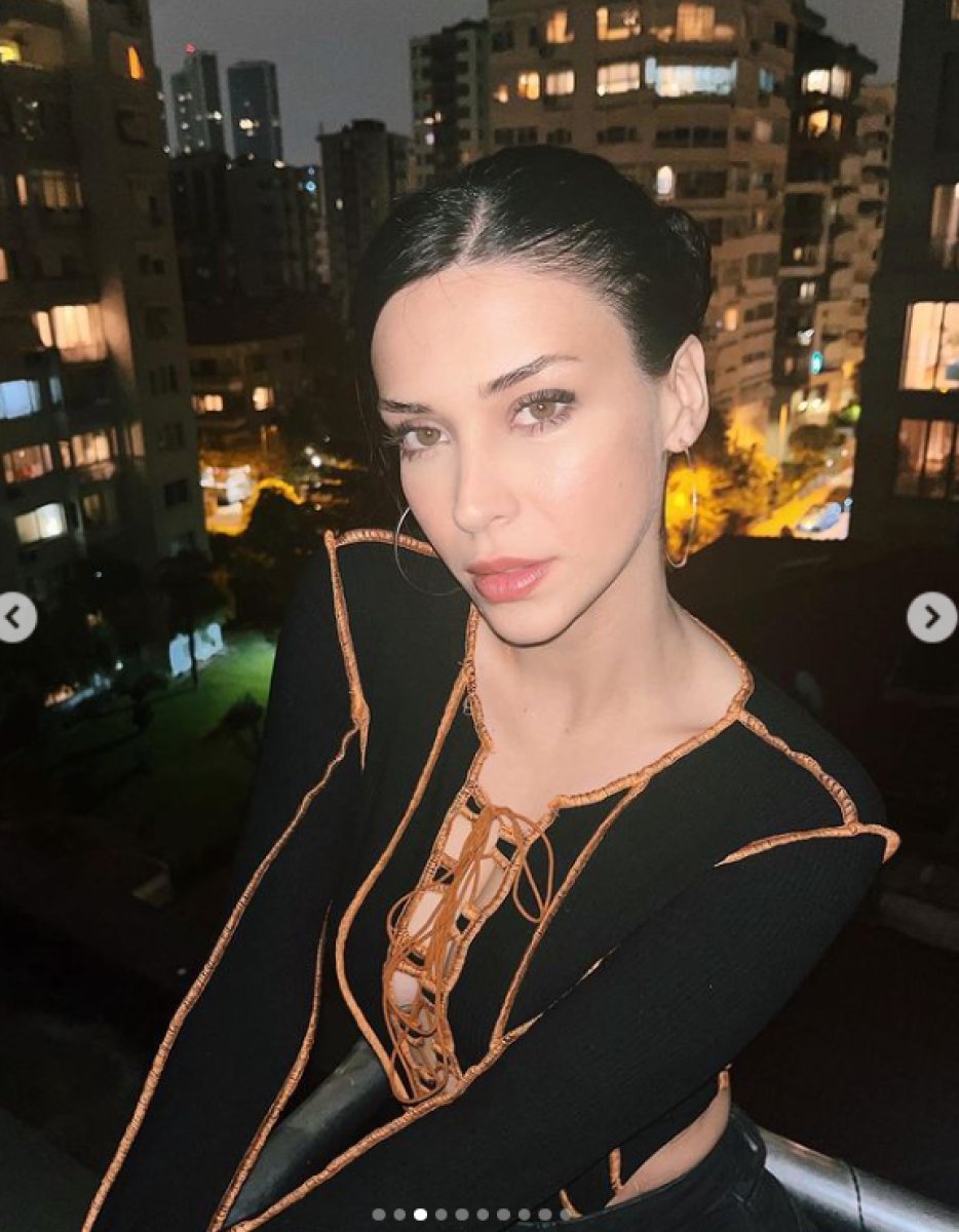 Devrim Özkan'ın iç çamaşırsız pozuna alevler yağdı! Gören İcardi'ye ...