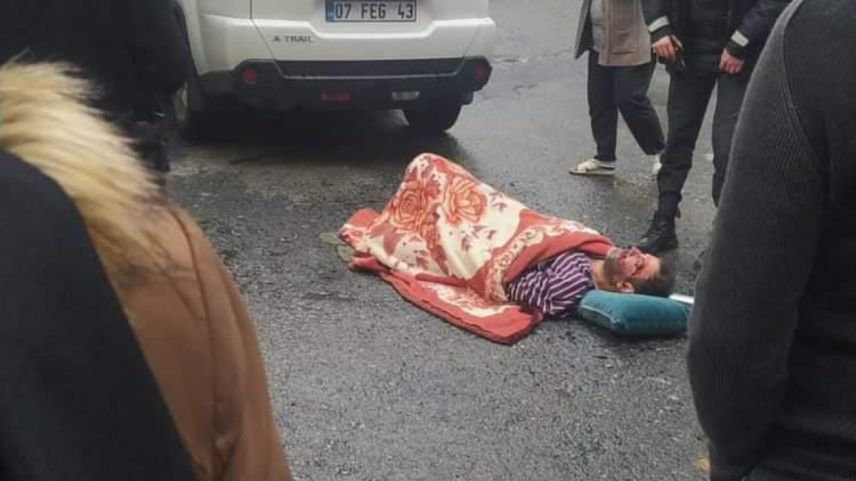 Güngören'de 7'nci kattan cipin üstüne düştü