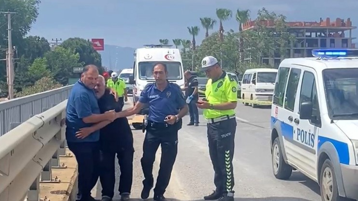 Antalya'da yakınının öldüğünü gören adam sinir krizi geçirdi