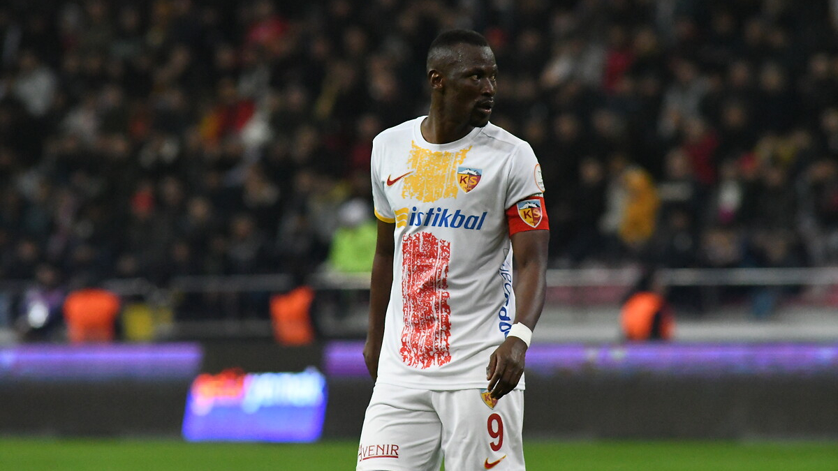 Galatasaray'dan Mame Thiam hamlesi