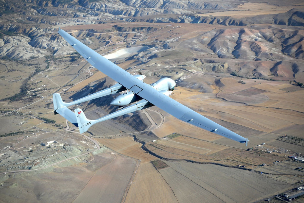 Aksungur, 100'üncü uçuşunu gerçekleştirdi