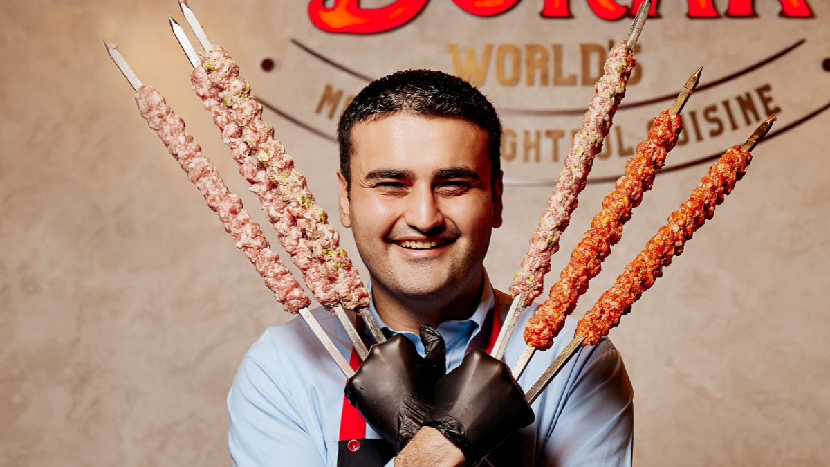 CZN Burak TikTok'ta zirvede