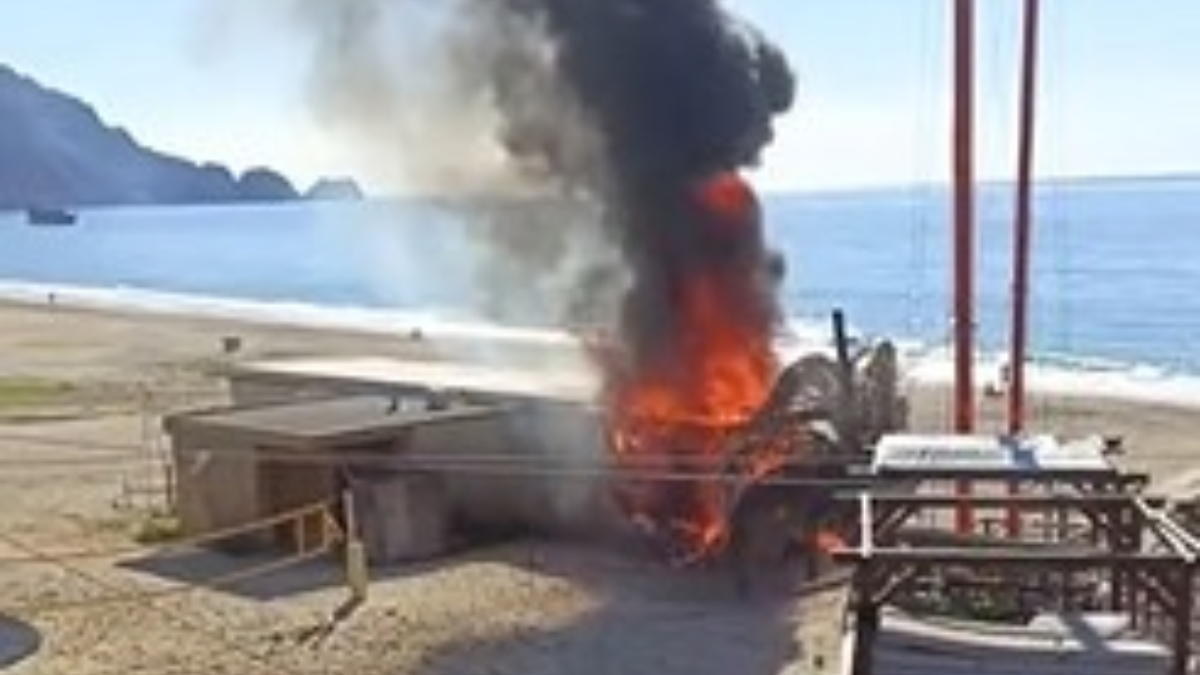 Alanya'da plaj büfesinde yangın - Ensonhaber