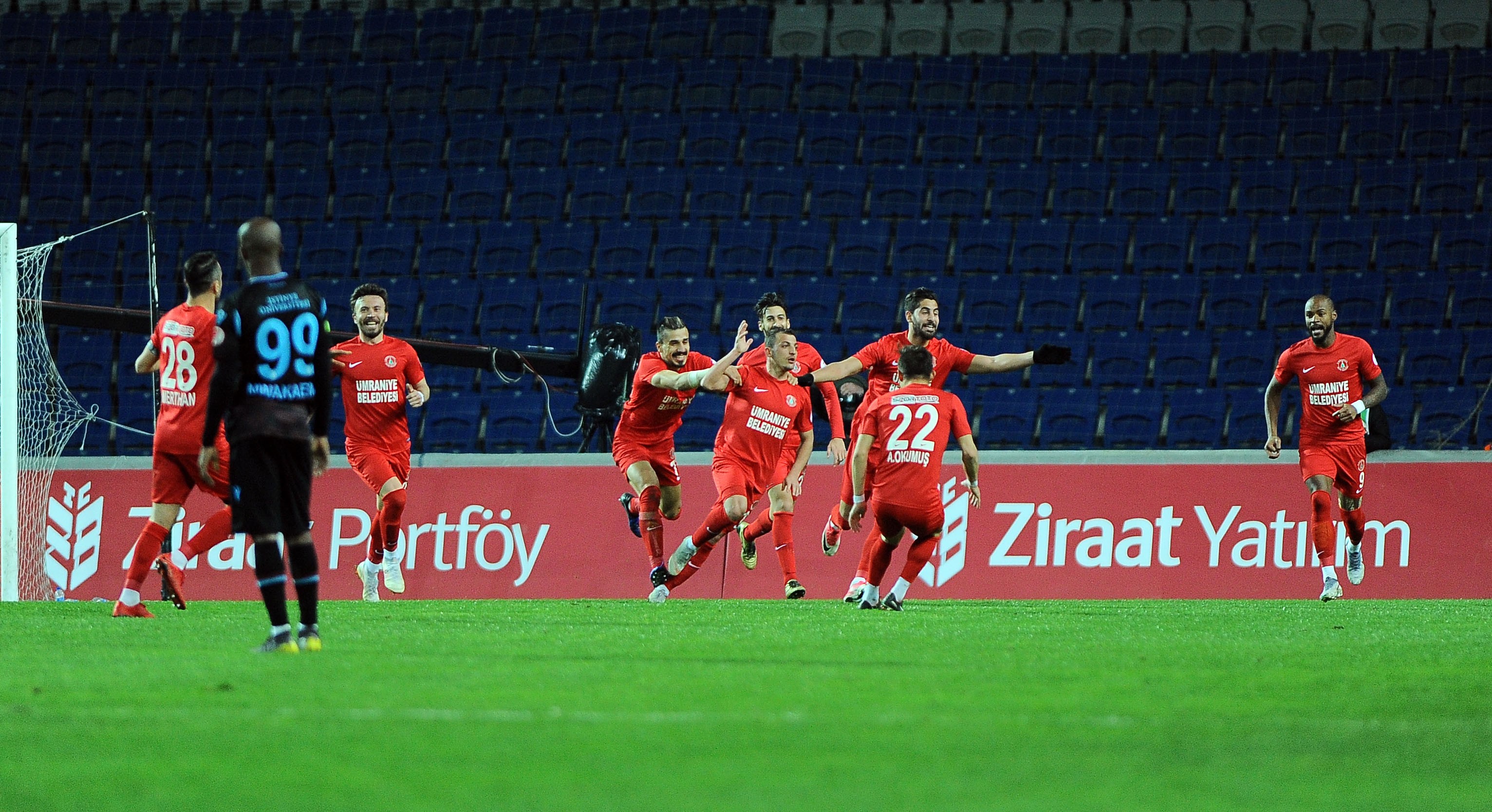 Ümraniyespor Türkiye Kupası'nda yarı finalde