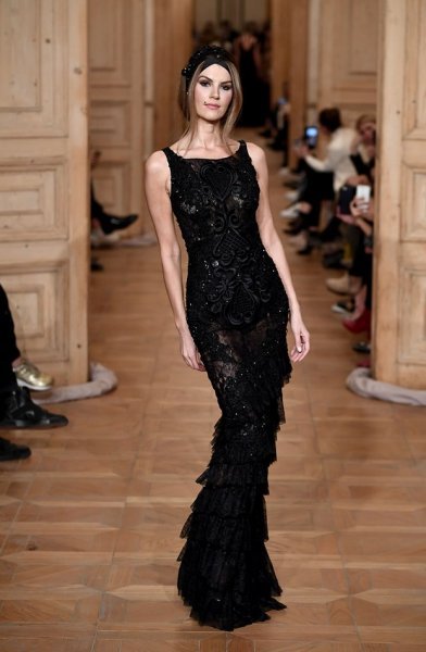 Ünlü model Tülin Şahin'in eski fotoğrafları