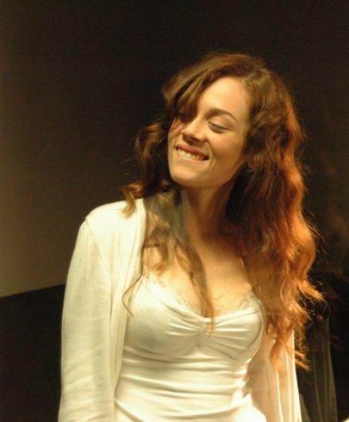 Demet Evgarın Dekolte Savaşı