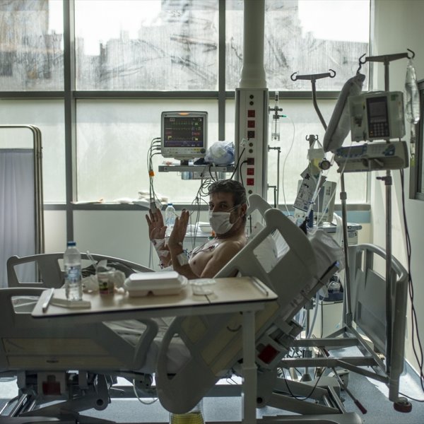 Prof. Dr. Cemil Taşcıoğlu Şehir Hastanesi'nde koronavirüsle mücadele ...