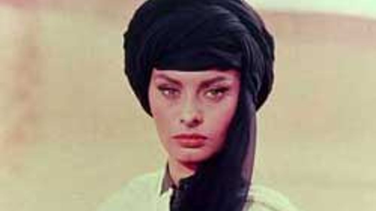 Hayrunisa Gül'e modern türban-FOTO GALERİ