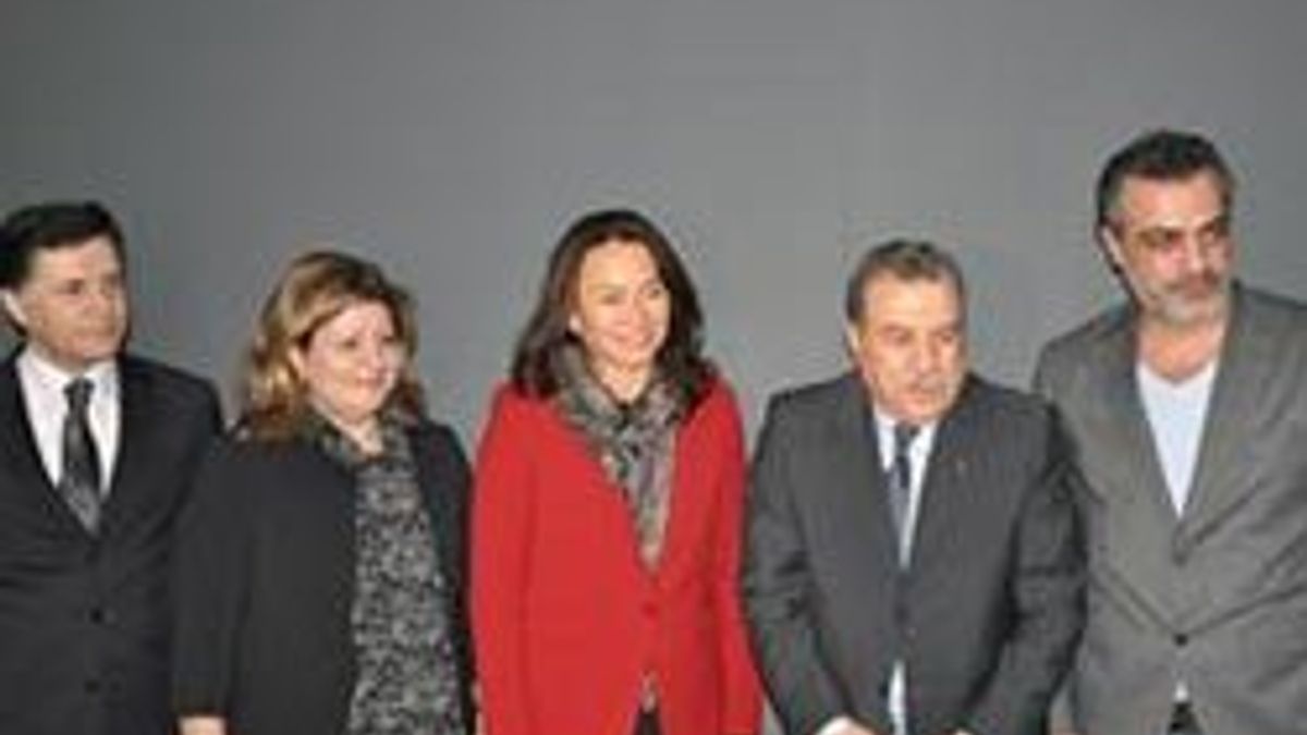 Bakan Güler: Demet Akbağ hükümet gibi kadın