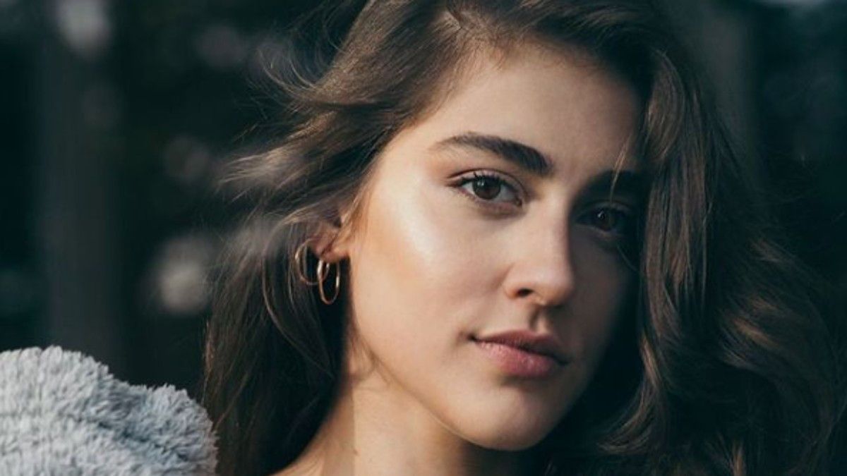 Nil Sude Albayrak kimdir? Şahmaran'ın Bike'si Nil Sude Albayrak'ın instagram pozları beğeni ...