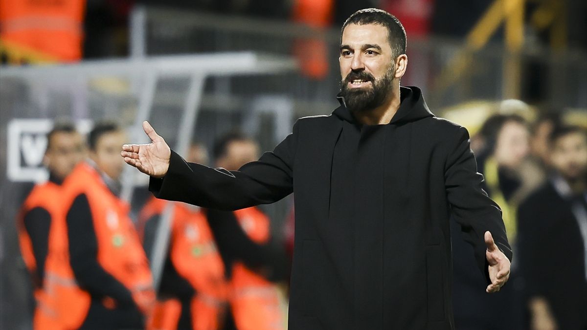 Arda Turan'lı Eyüpspor, Pendikspor ile berabere kaldı