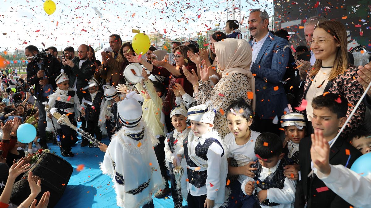 Gaziantep'te 1027 çocuk için sünnet şöleni düzenledi