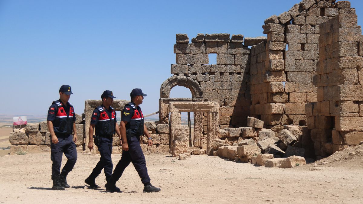 Zerzevan Kalesi ve Mithras Tapınağı emin ellerde… Jandarma koruyor