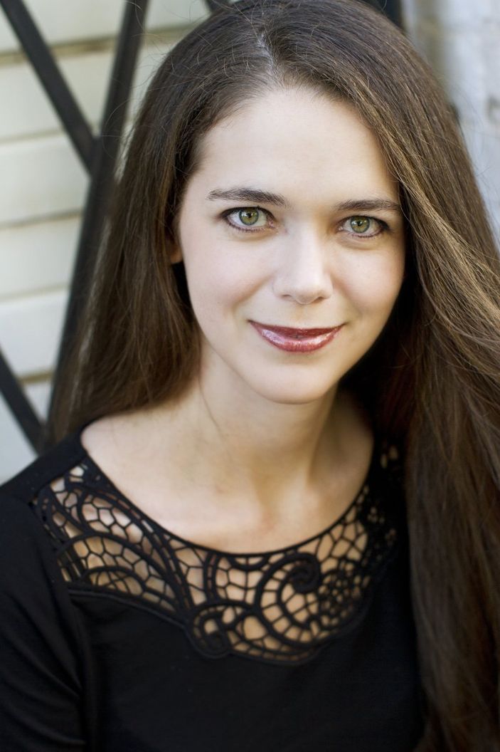 Jennifer Lynn'ın soluk soluğa okuyacağınız romanı: Miras Oyunları