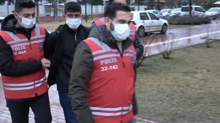 Ispartada Hamile Eşini öldüren Sanık Hakim Karşısına çıktı