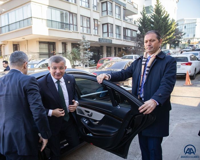 Ahmet Davutoğlu, Ali Babacan'ı ziyaret etti