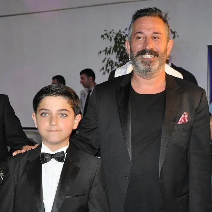 Berat Efe Parlar annesini kaybetti