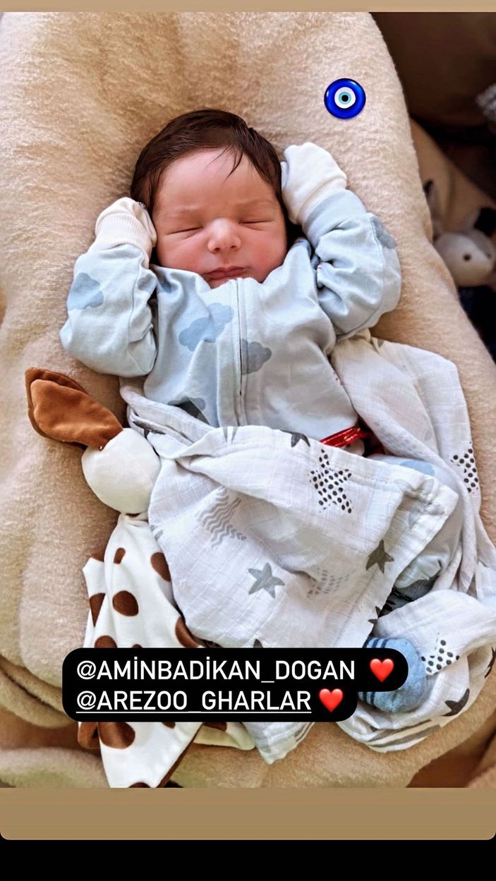 Nihat Doğan oğlu Badıkan’ın yüzünü gösterdi